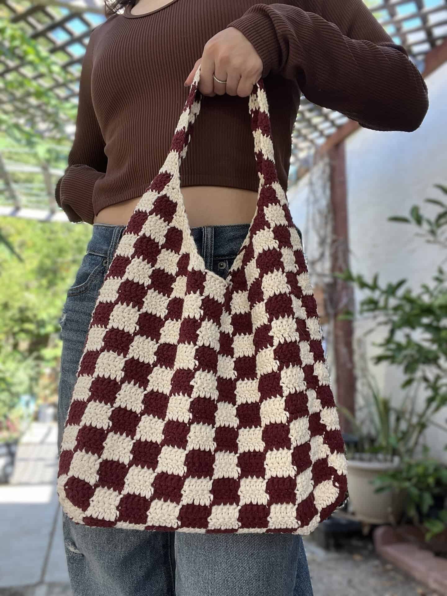 Crochet Checkered Tote Bag | Free Pattern & Video Tutorial