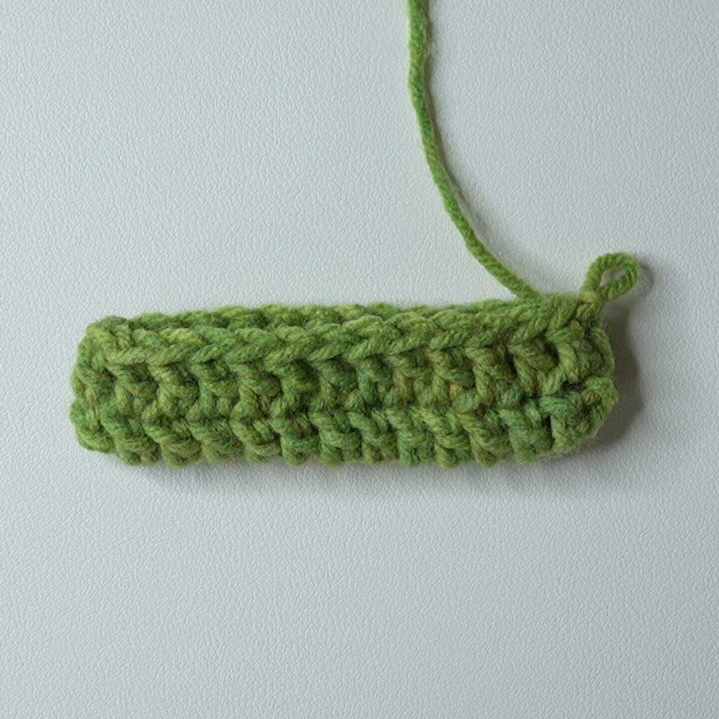 Basic Crochet Drawstring Pouch | Free Pattern & Video Tutorial