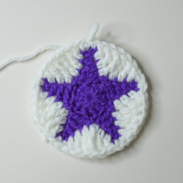 Crochet Star Granny Square | Free Pattern & Video Tutorial