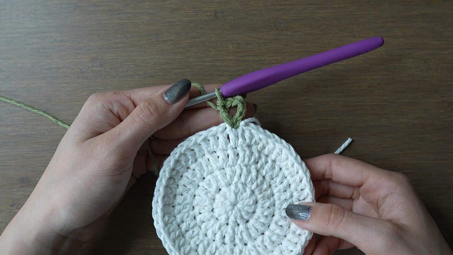 Crochet Flower Bouquet Coaster | Free Pattern & Video Tutorial